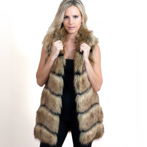 Fabulous Furs | Jackets & Coats | Fabulous Furs By Donna Salyer Faux ...